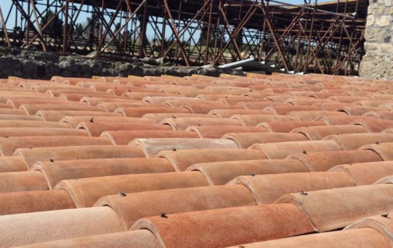 Invisible Terracotta Solar Rooftile - Haute Innovation